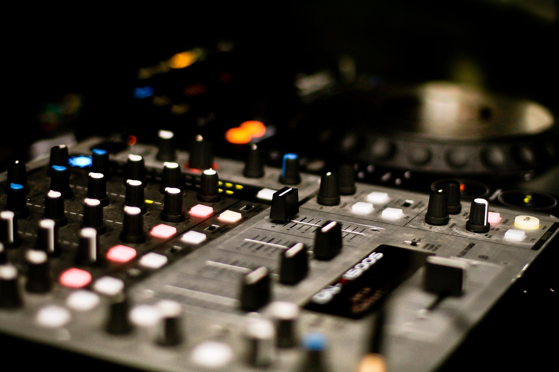 Dj Mix Wallpapers - Top Free Dj Mix Backgrounds - WallpaperAccess