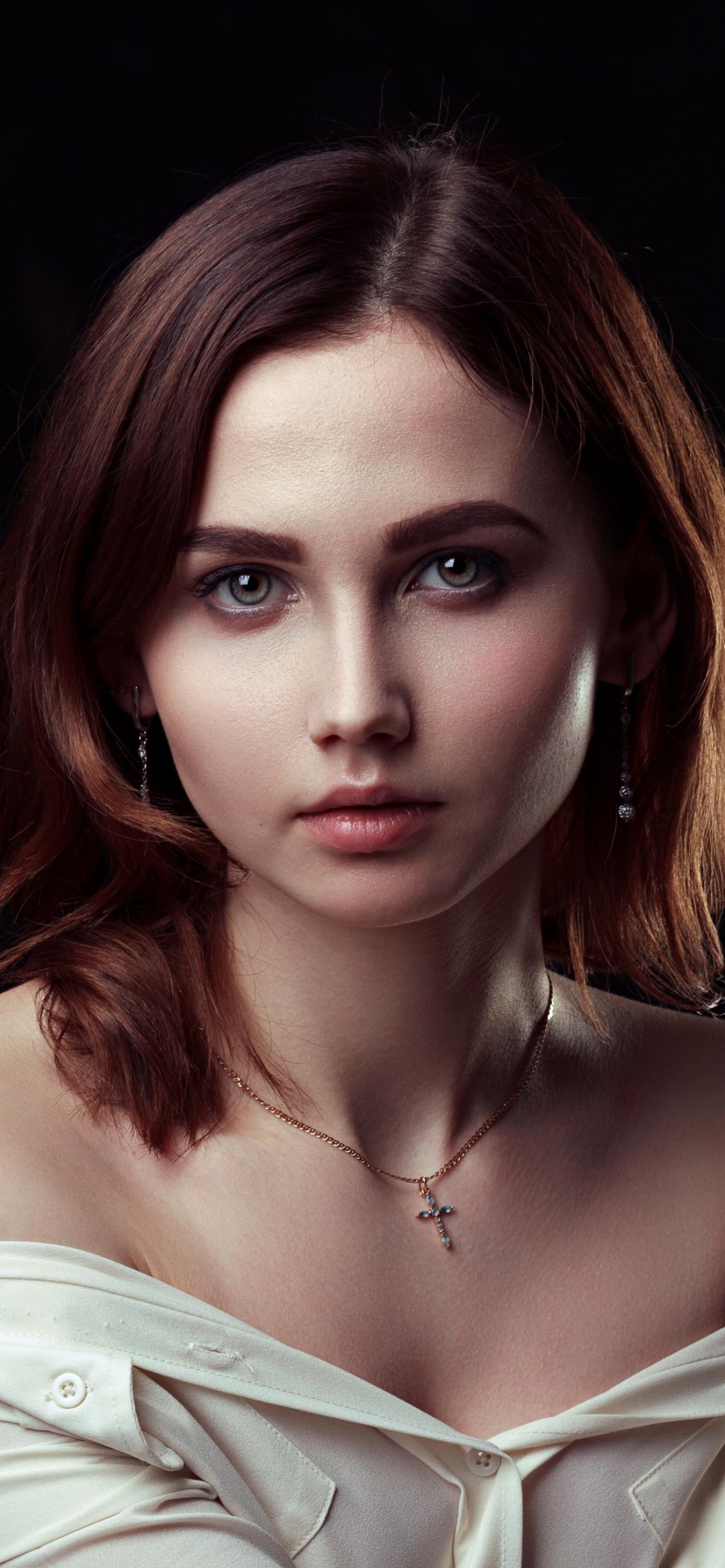 Professional Woman Wallpapers - Top Free Professional Woman Backgrounds ...