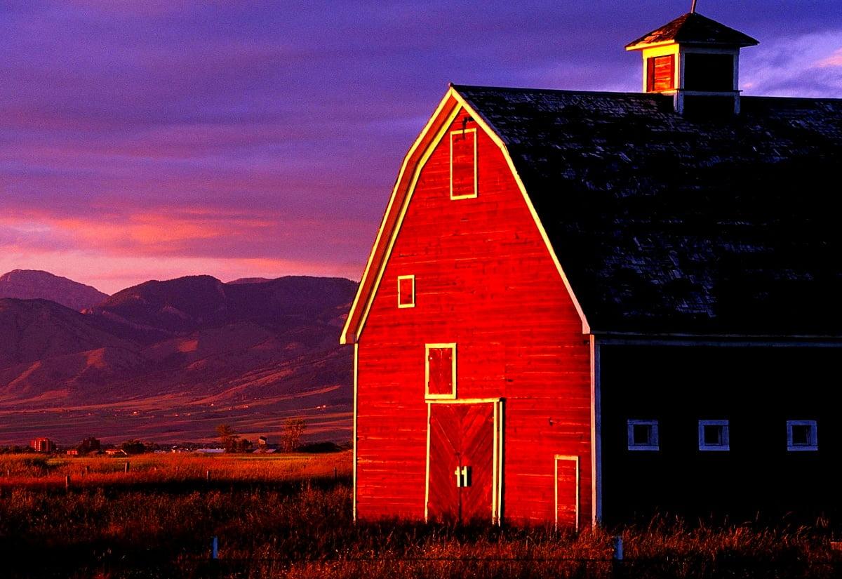 Fall Barn Wallpapers - Top Free Fall Barn Backgrounds - WallpaperAccess