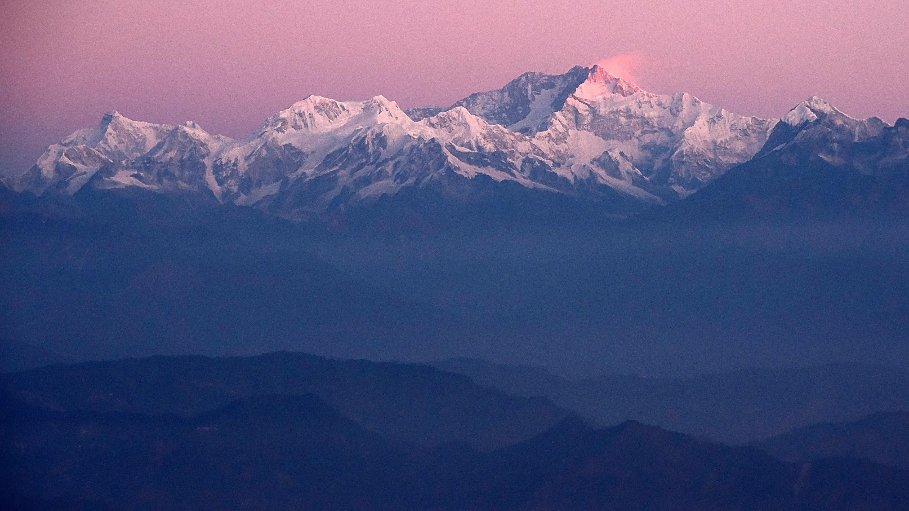 Snowy Mountain Sunset Wallpapers - Top Free Snowy Mountain Sunset ...