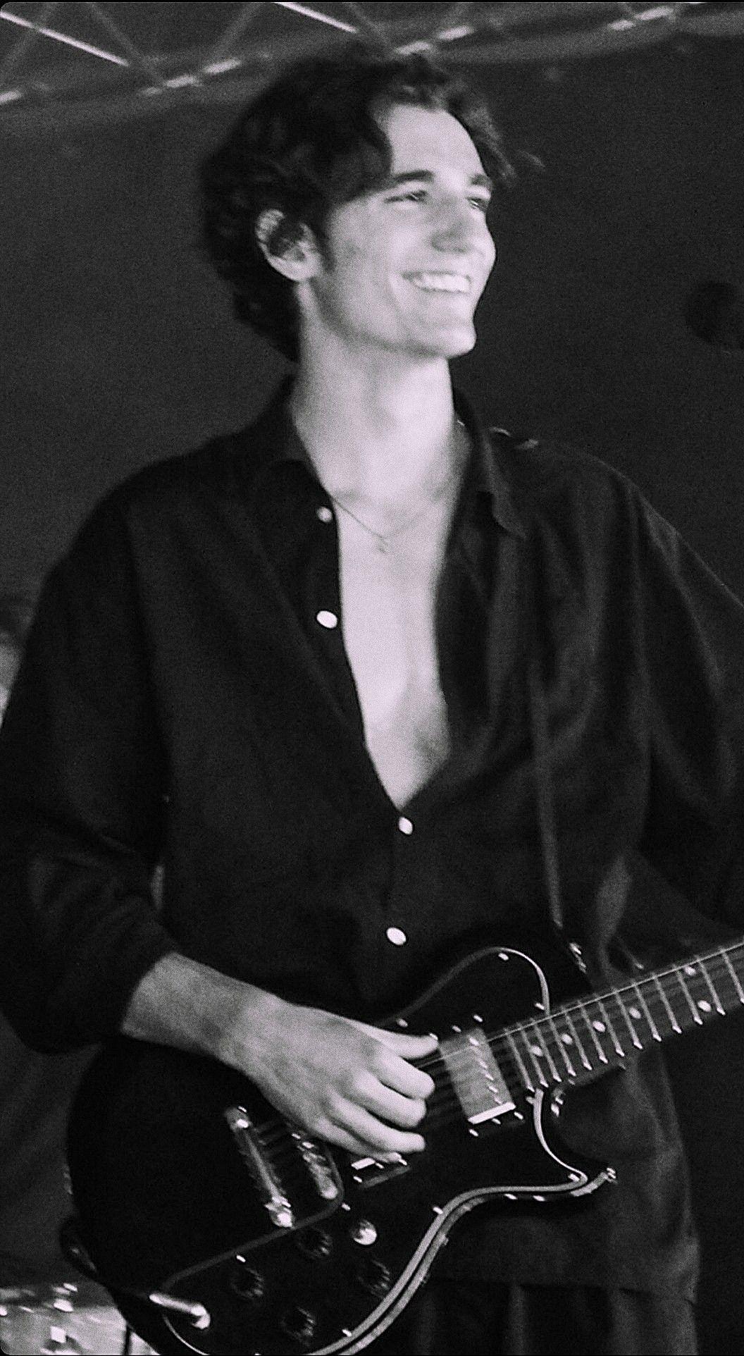 Tamino Amir Wallpapers - Top Free Tamino Amir Backgrounds - WallpaperAccess