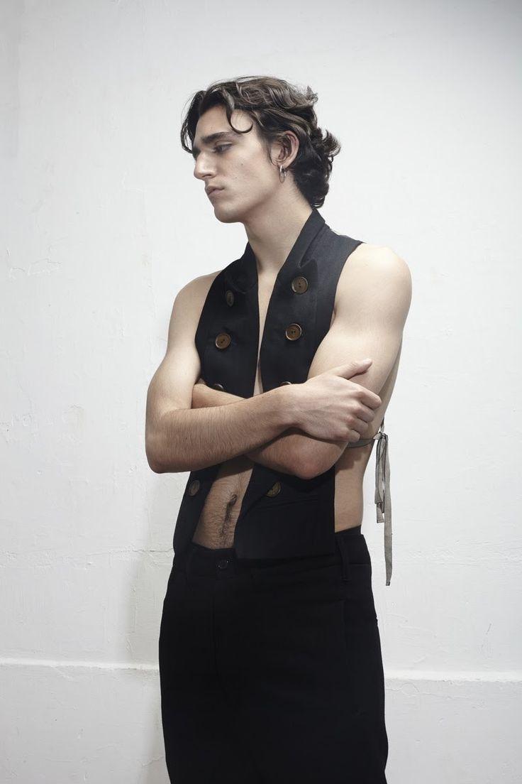 Tamino Amir Wallpapers - Top Free Tamino Amir Backgrounds - WallpaperAccess