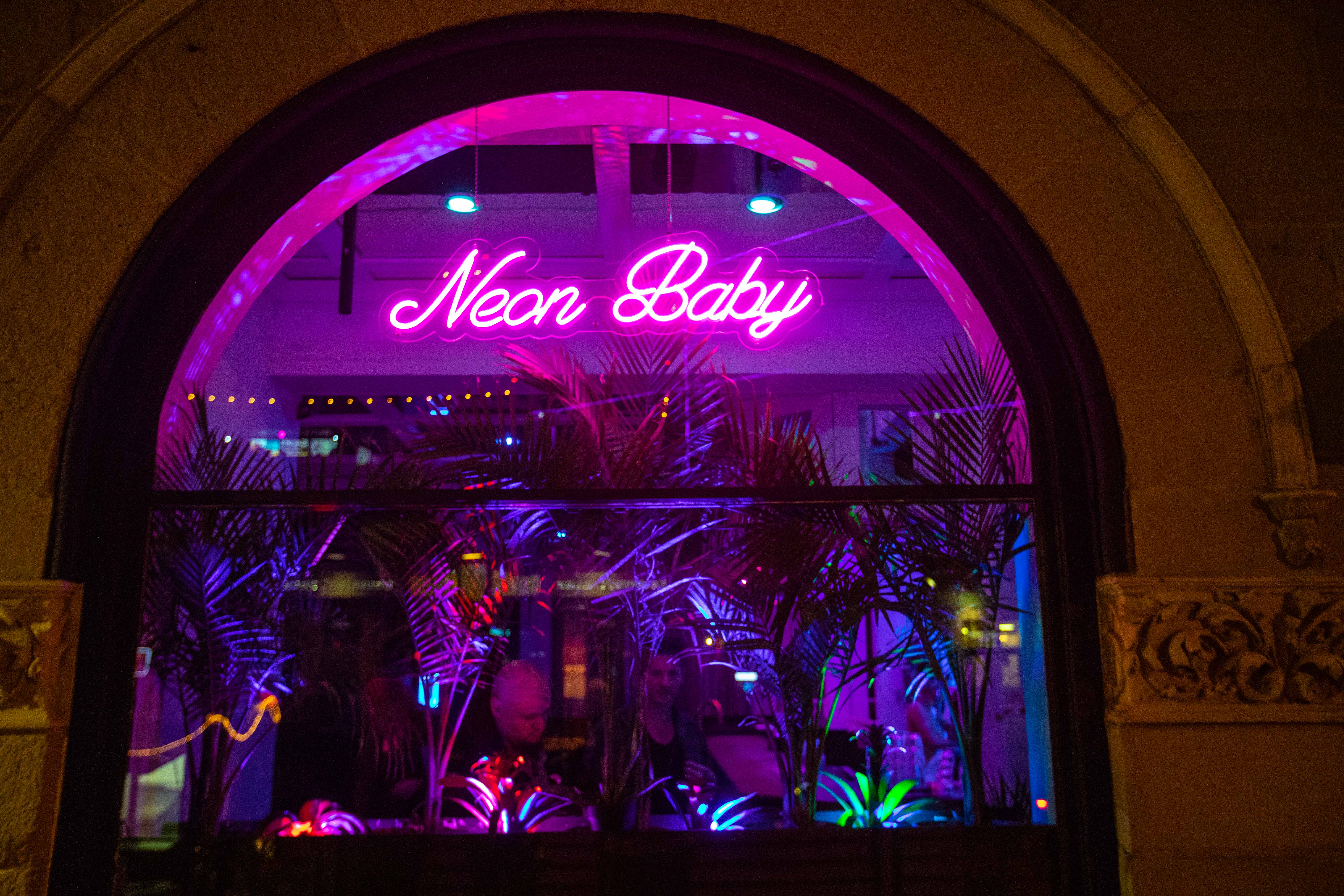 Neon Club Wallpapers - Top Free Neon Club Backgrounds - WallpaperAccess