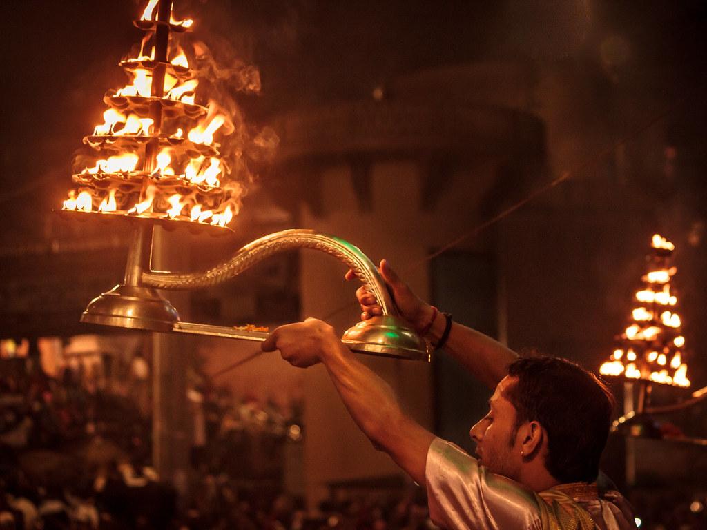 Ganga Aarti Wallpapers - Top Free Ganga Aarti Backgrounds - WallpaperAccess