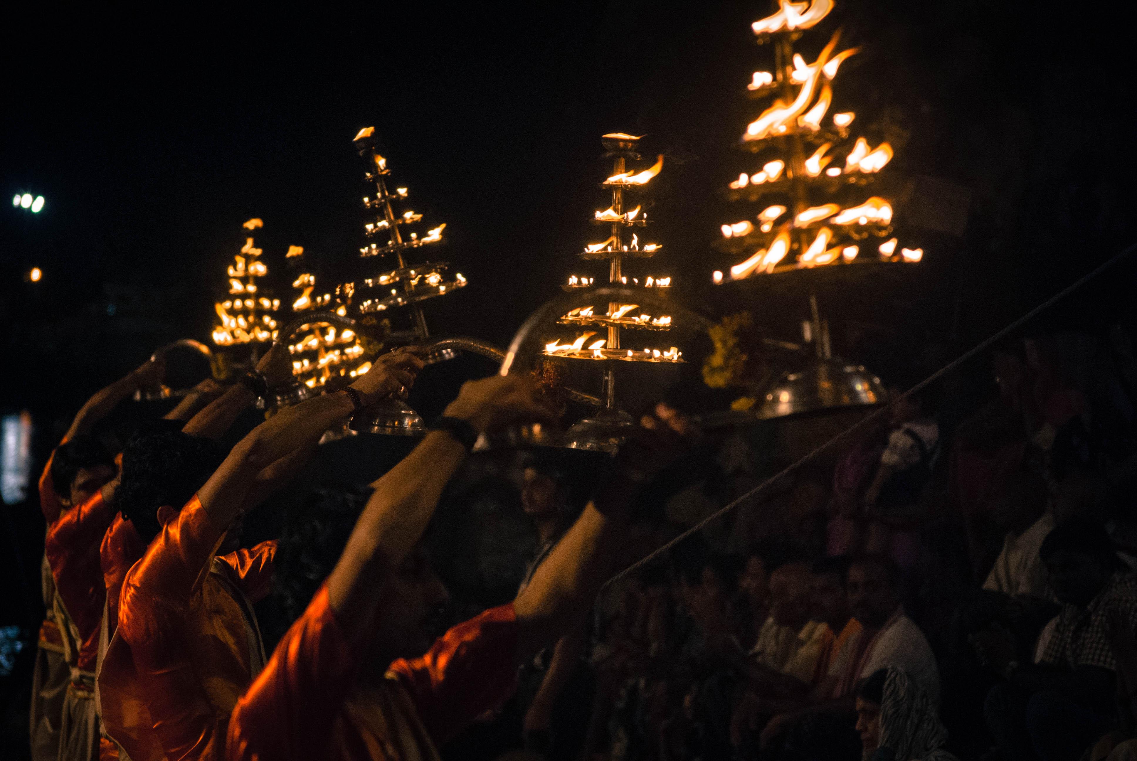 Ganga Aarti Wallpapers - Top Free Ganga Aarti Backgrounds - WallpaperAccess