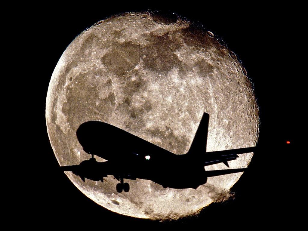 Airplane Night Wallpapers - Top Free Airplane Night Backgrounds ...