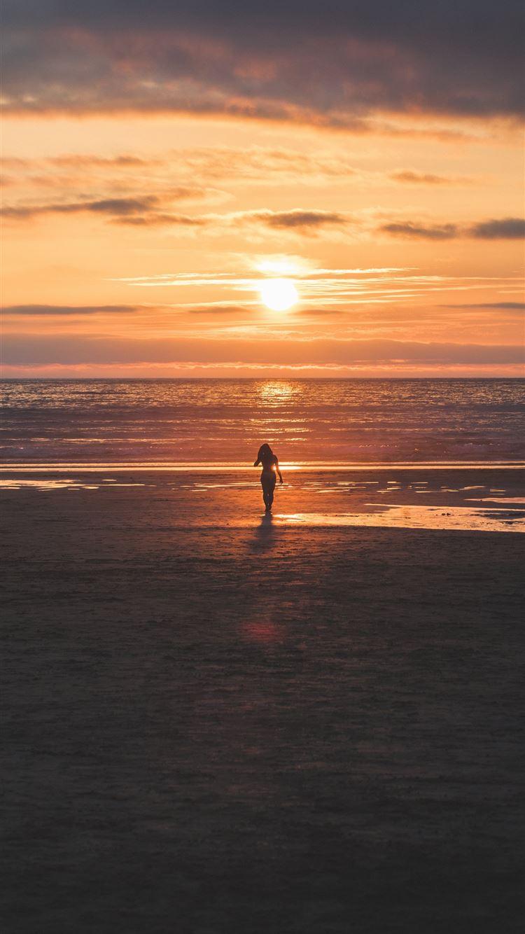 Girl Standing Wallpapers - Top Free Girl Standing Backgrounds ...