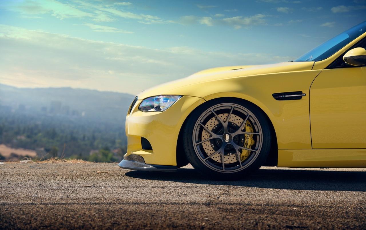 Yellow BMW Wallpapers - Top Free Yellow BMW Backgrounds - WallpaperAccess