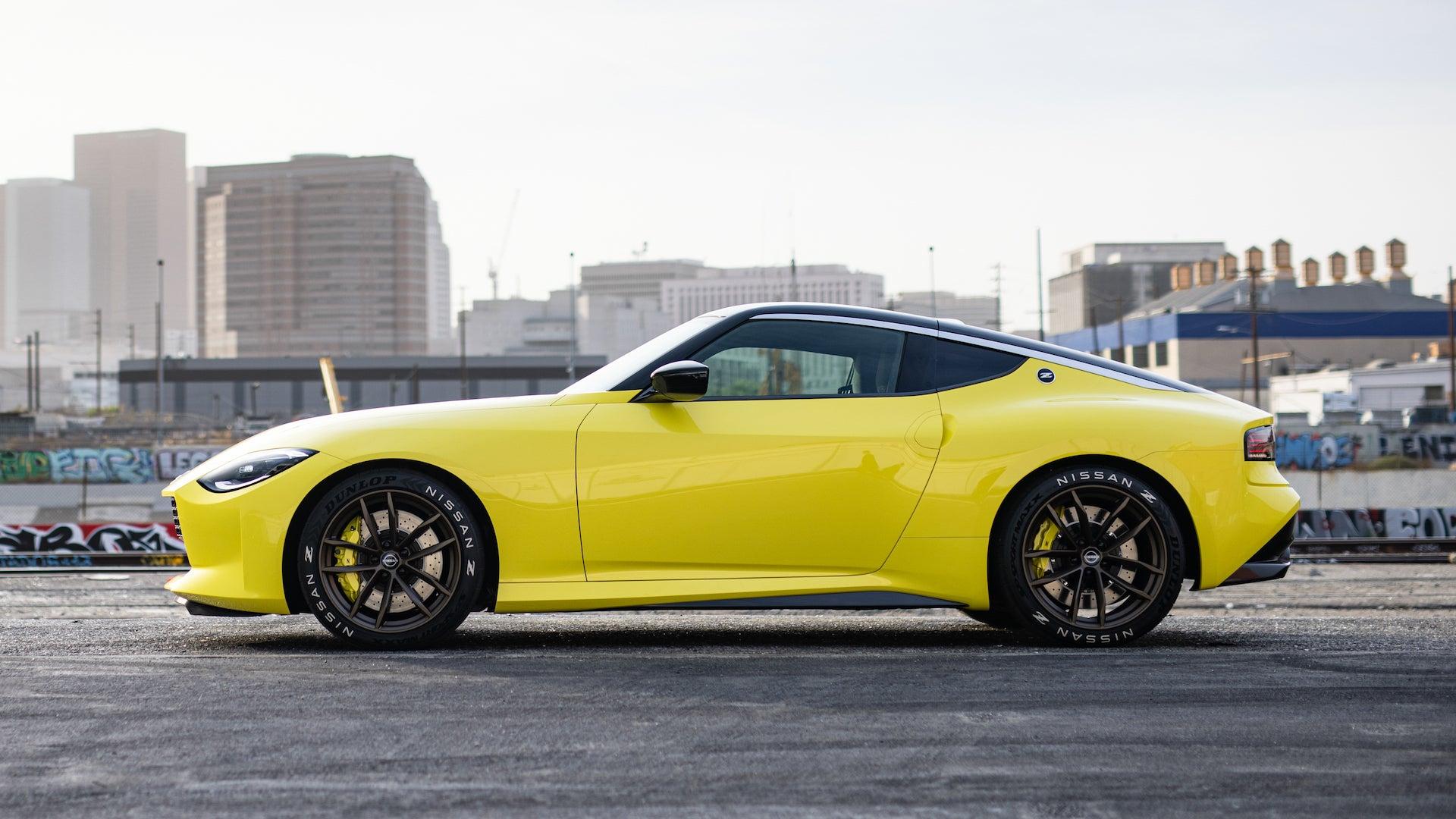 Nissan 400Z Wallpapers - Top Free Nissan 400Z Backgrounds - WallpaperAccess