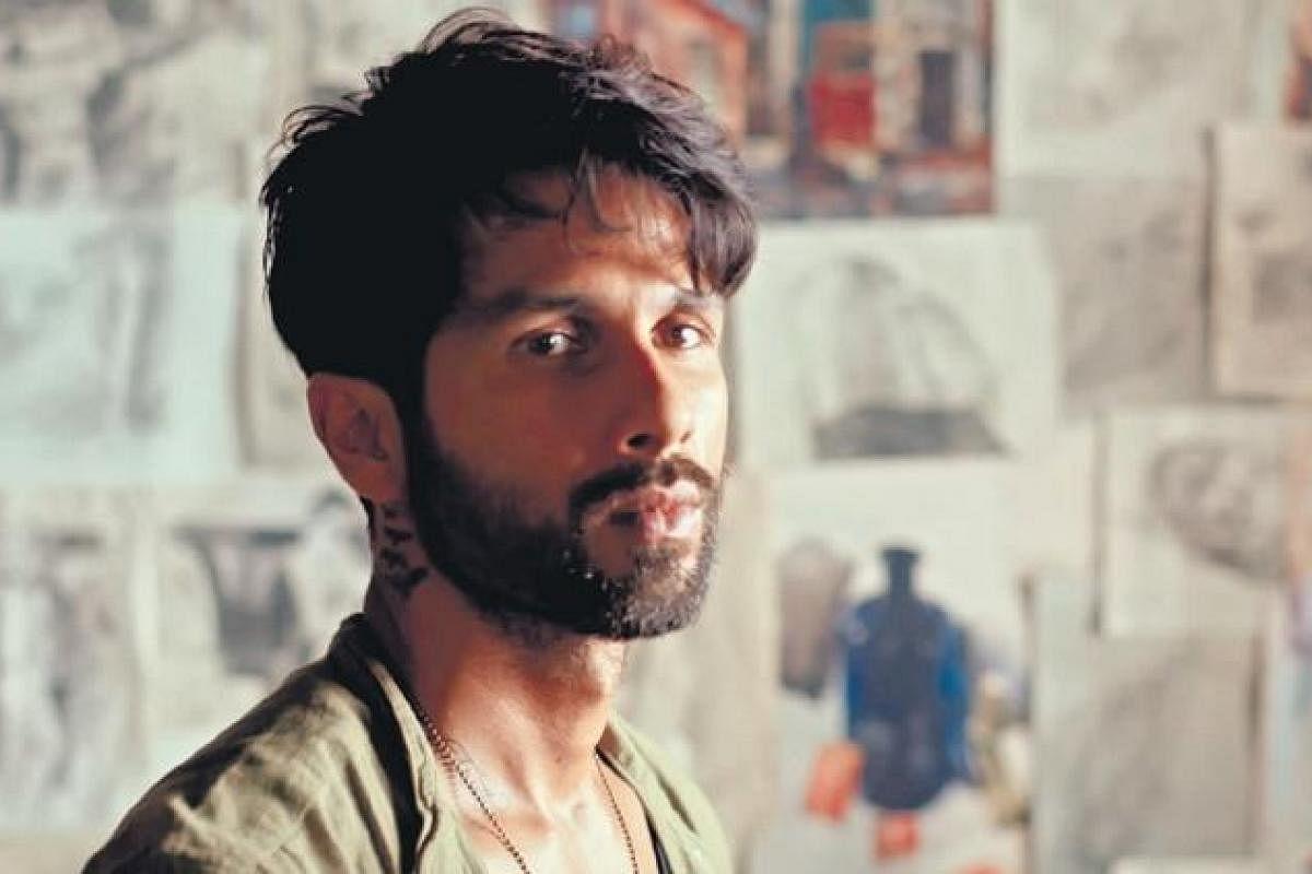 Farzi Wallpapers - Top Free Farzi Backgrounds - WallpaperAccess