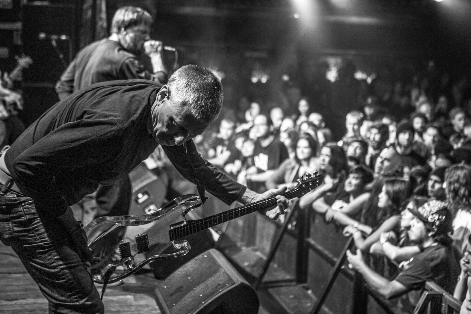 Mosh Pit Wallpapers - Top Free Mosh Pit Backgrounds - WallpaperAccess