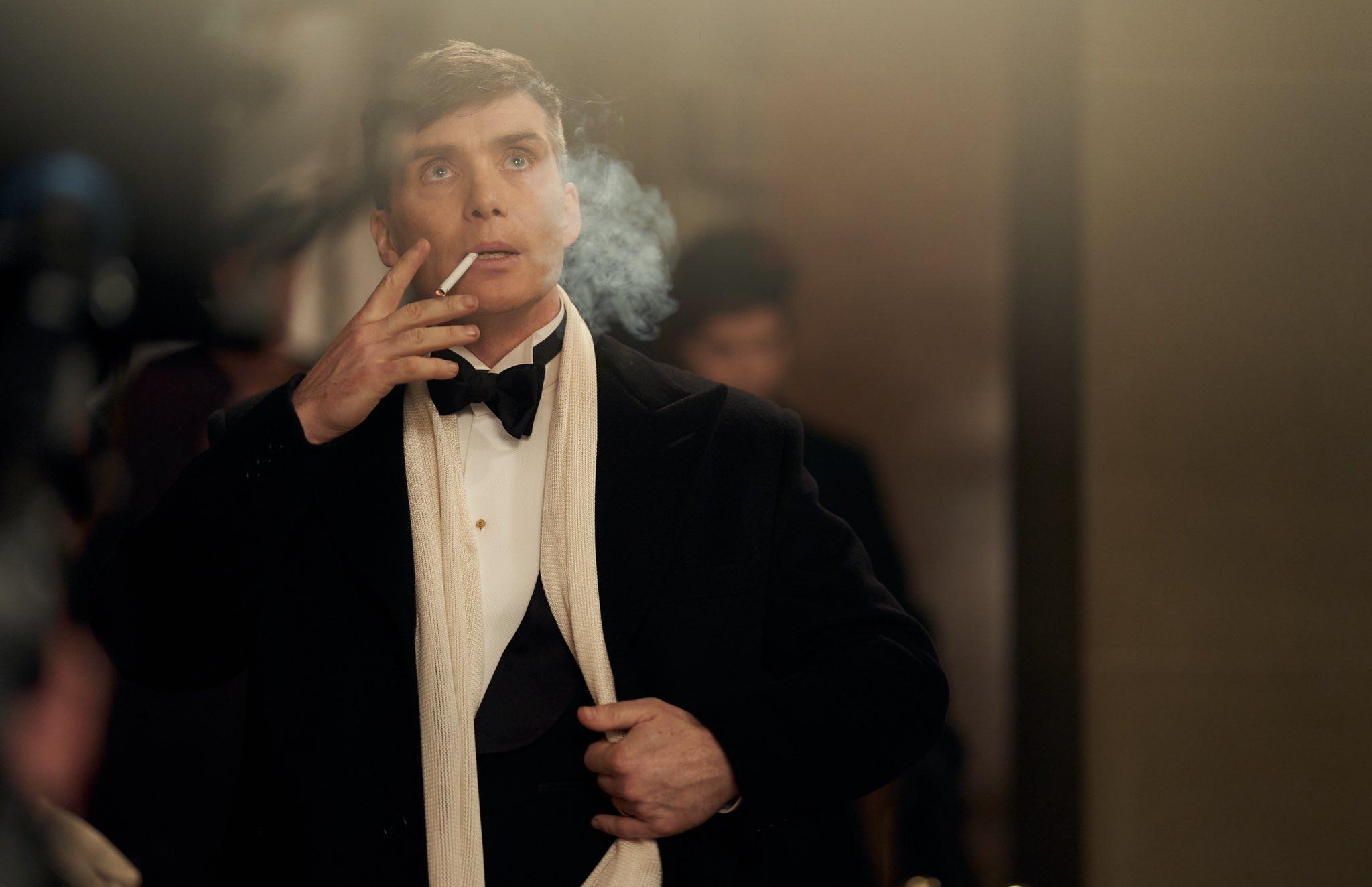 Thomas Shelby Smoking Wallpapers - Top Free Thomas Shelby Smoking ...