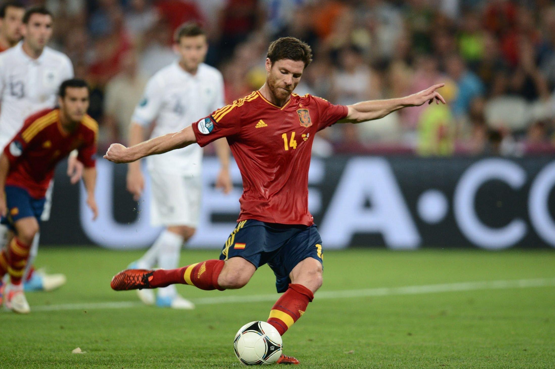 Xabi Alonso Wallpapers - Top Free Xabi Alonso Backgrounds - WallpaperAccess