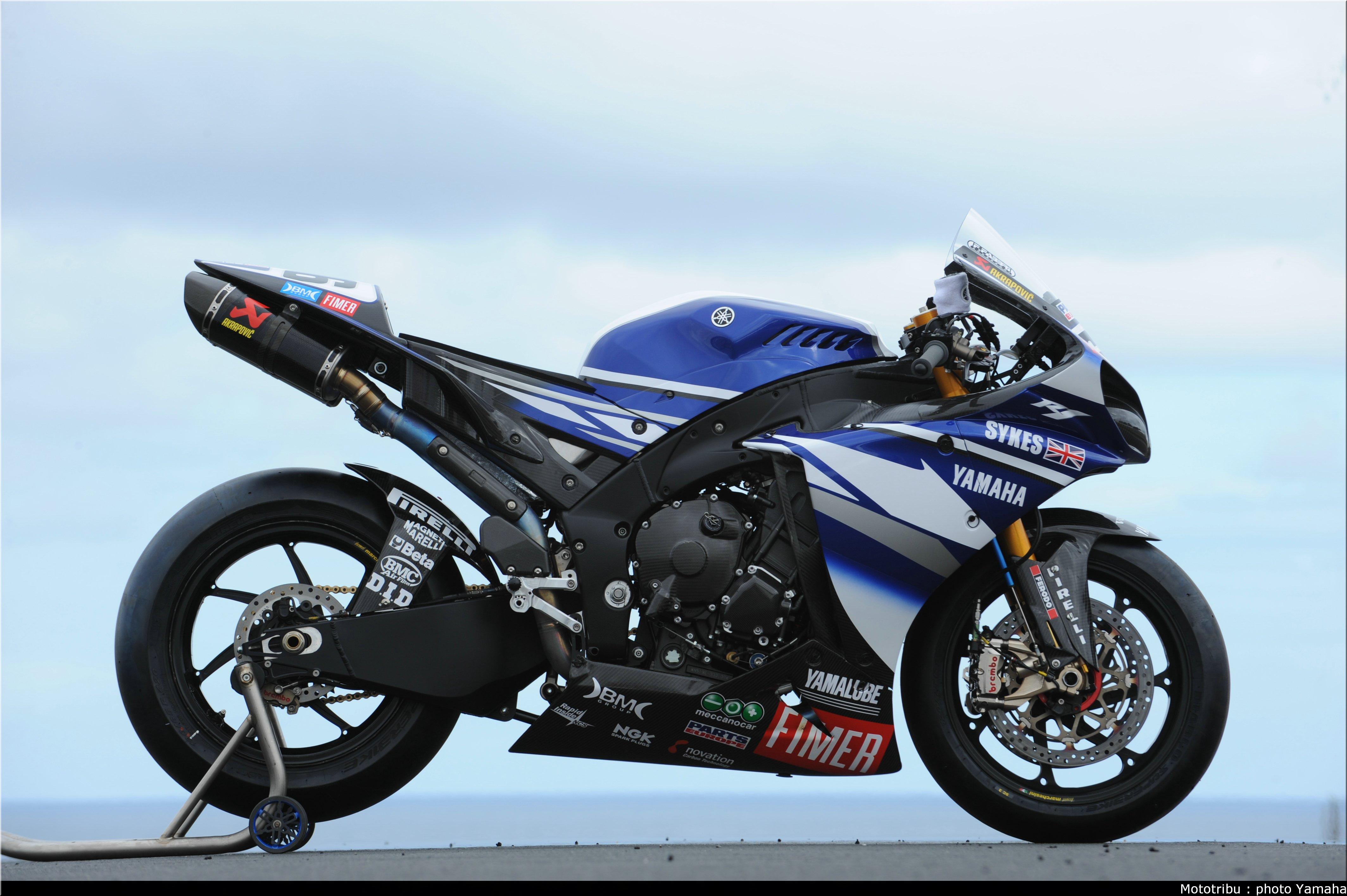 Yamaha R1 Akrapovic Wallpapers - Top Free Yamaha R1 Akrapovic ...