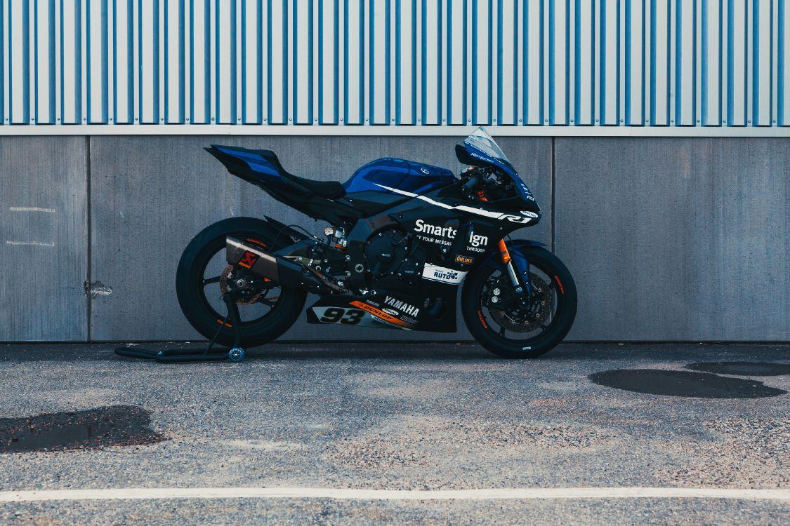 Yamaha R1 Akrapovic Wallpapers - Top Free Yamaha R1 Akrapovic ...