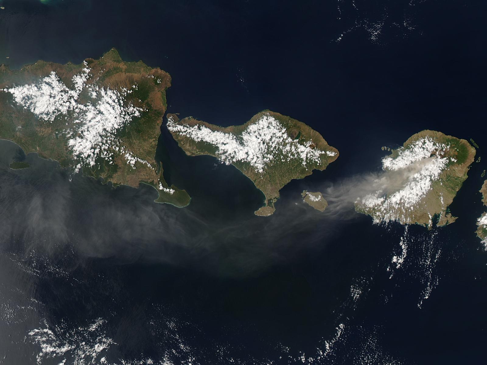 Mount Rinjani Wallpapers - Top Free Mount Rinjani Backgrounds ...