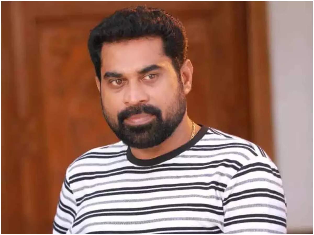 Suraj Venjaramoodu Wallpapers - Top Free Suraj Venjaramoodu Backgrounds ...