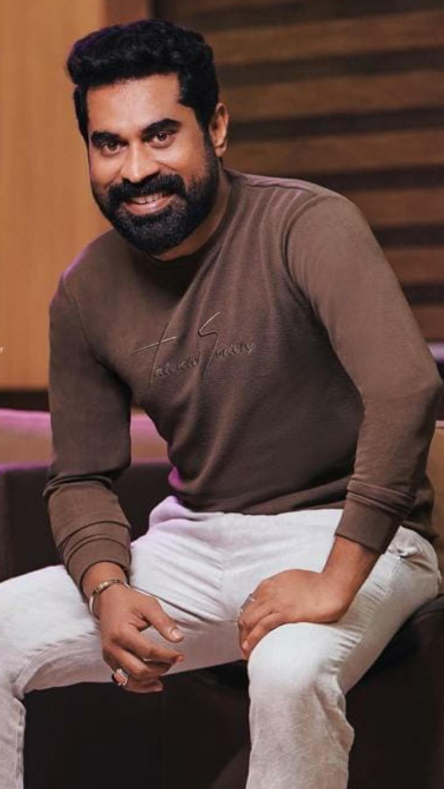 Suraj Venjaramoodu Wallpapers - Top Free Suraj Venjaramoodu Backgrounds ...