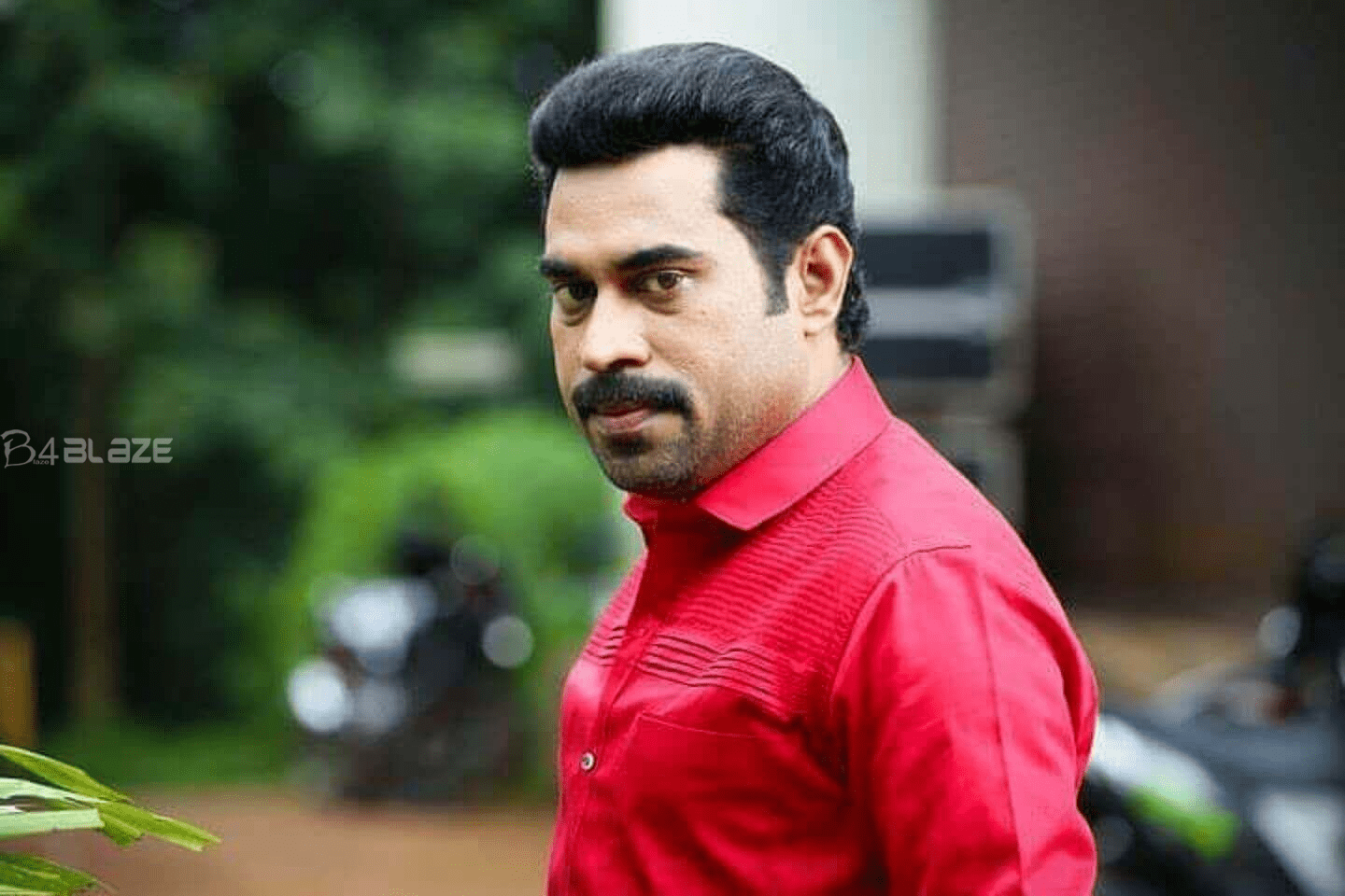 Suraj Venjaramoodu Wallpapers - Top Free Suraj Venjaramoodu Backgrounds ...