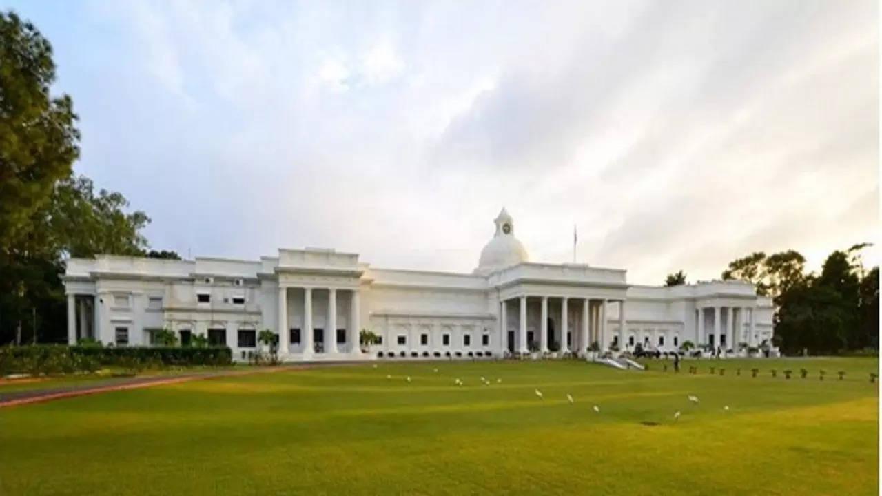 Iit Roorkee Wallpapers - Top Free Iit Roorkee Backgrounds - WallpaperAccess