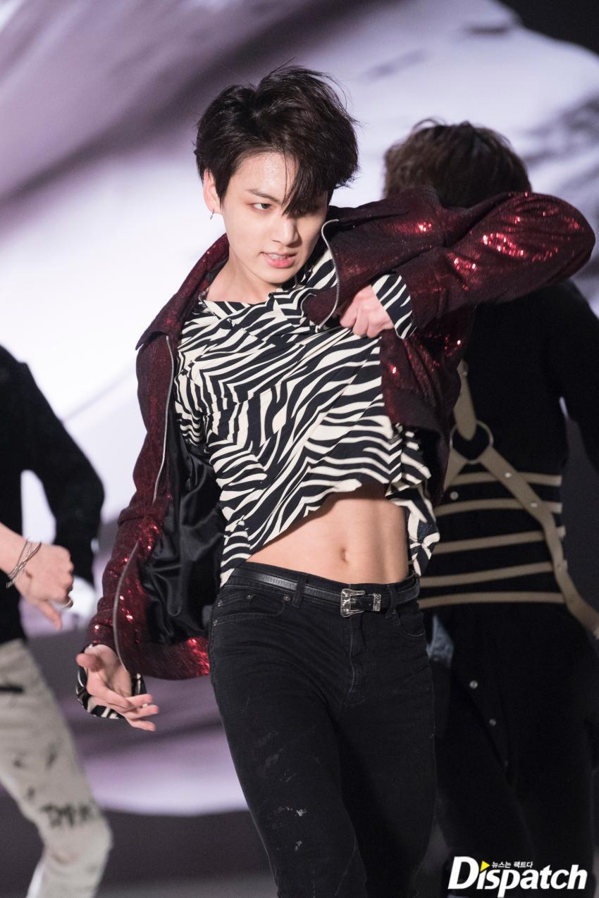 Jungkook Abs Wallpapers - Top Free Jungkook Abs Backgrounds ...