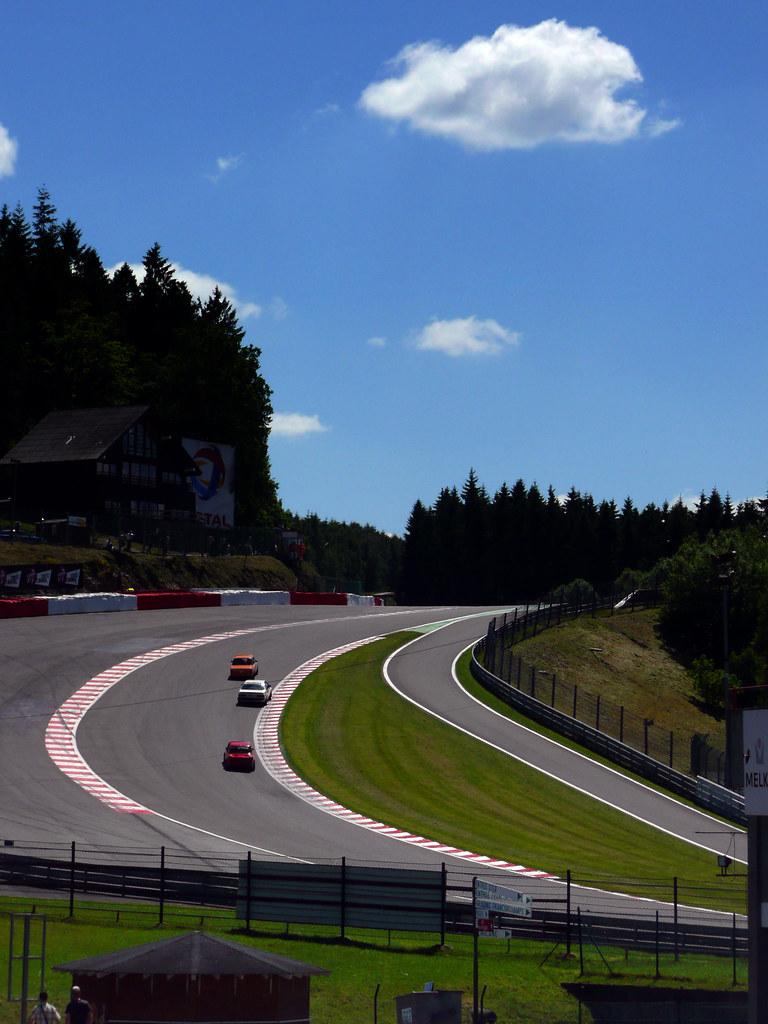 Eau Rouge Wallpapers - Top Free Eau Rouge Backgrounds - WallpaperAccess