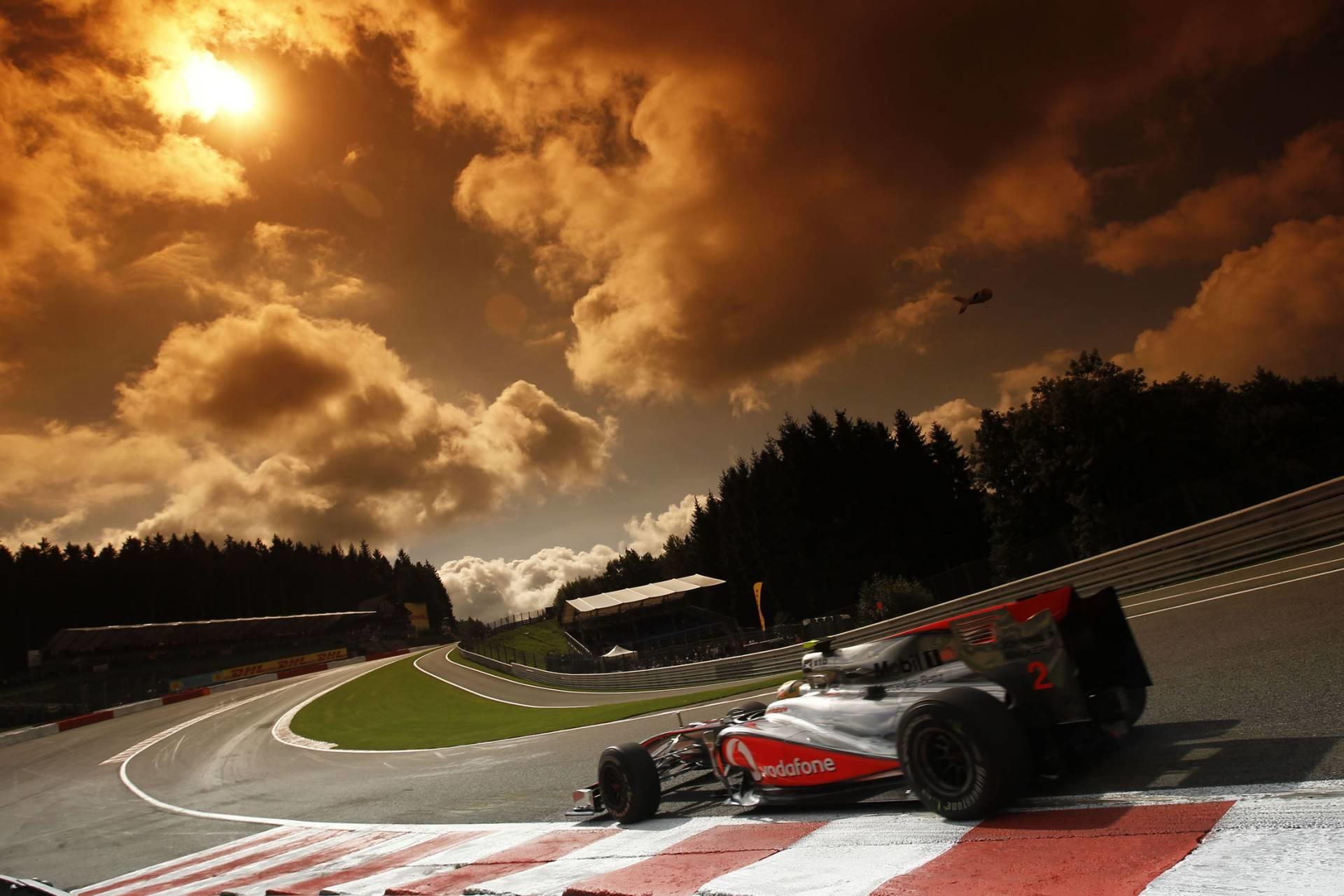 Eau Rouge Wallpapers - Top Free Eau Rouge Backgrounds - WallpaperAccess