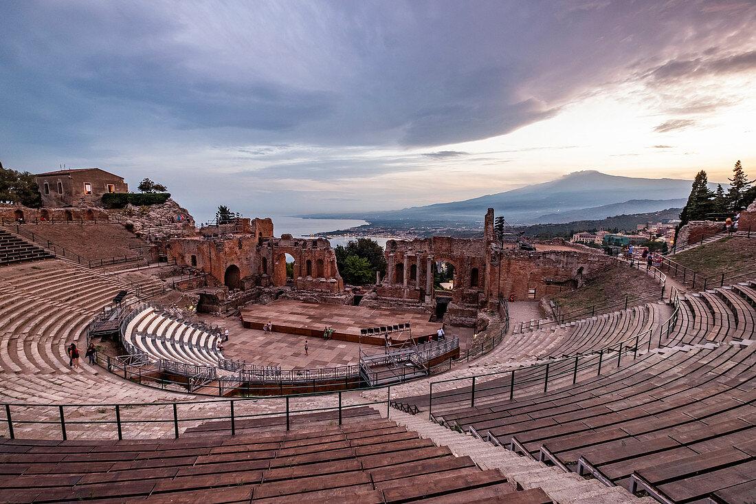 Taormina Wallpapers - Top Free Taormina Backgrounds - WallpaperAccess