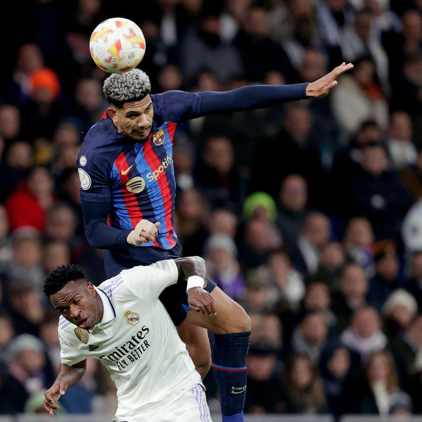 Ronald Araujo Wallpapers - Top Free Ronald Araujo Backgrounds ...