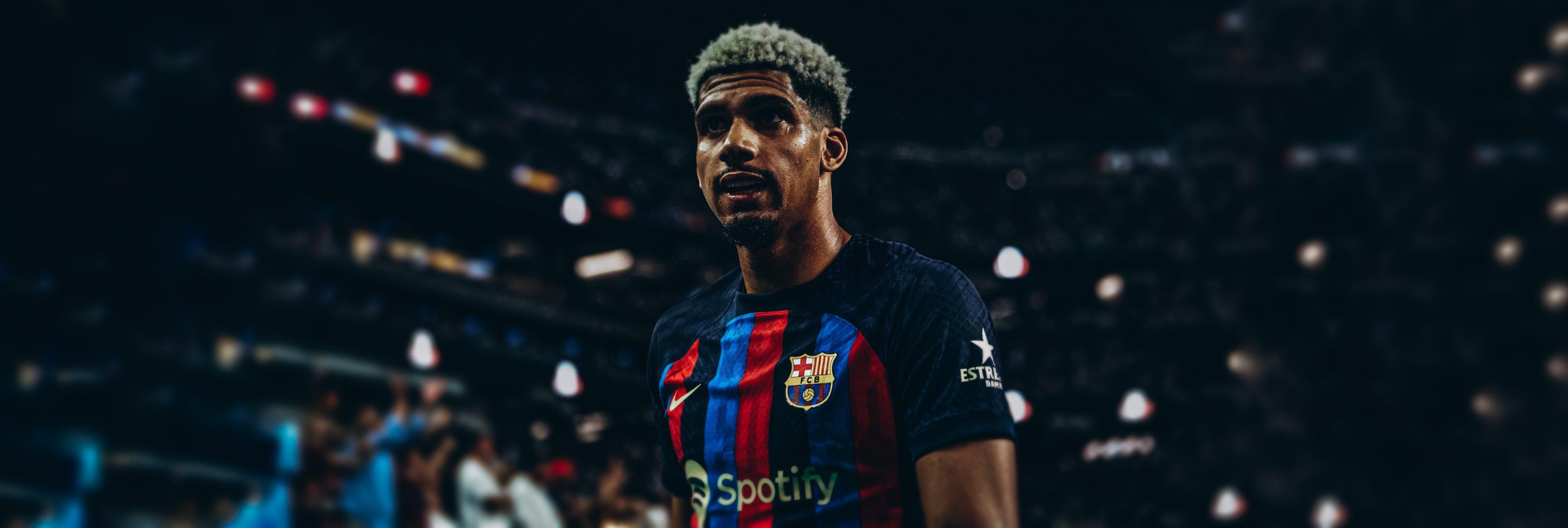 Ronald Araujo Wallpapers - Top Free Ronald Araujo Backgrounds ...