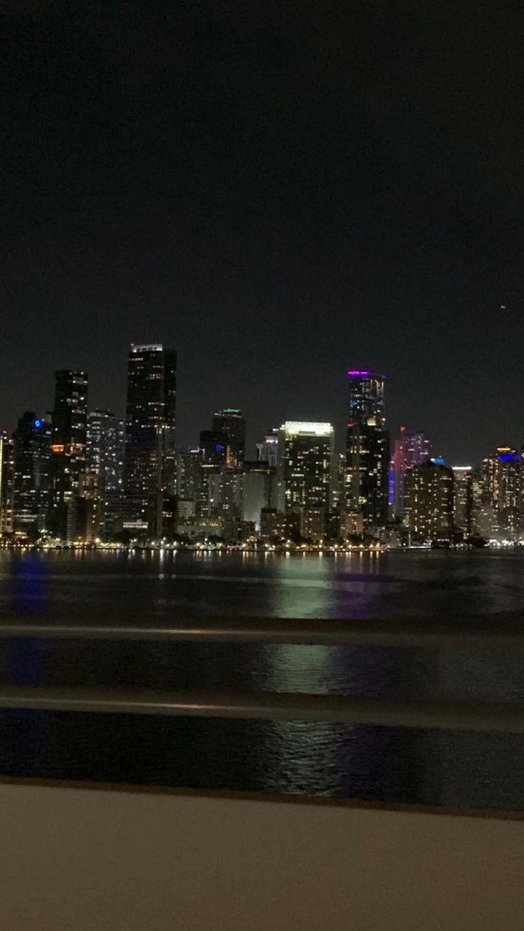 Downtown Girl Wallpapers - Top Free Downtown Girl Backgrounds ...