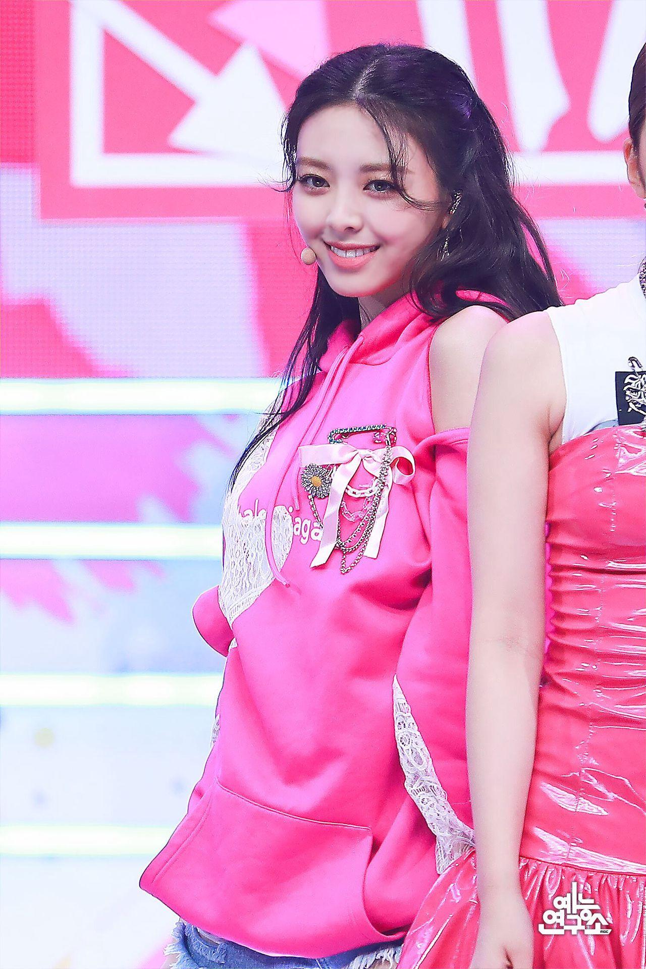 Itzy Loco Wallpapers - Top Free Itzy Loco Backgrounds - WallpaperAccess