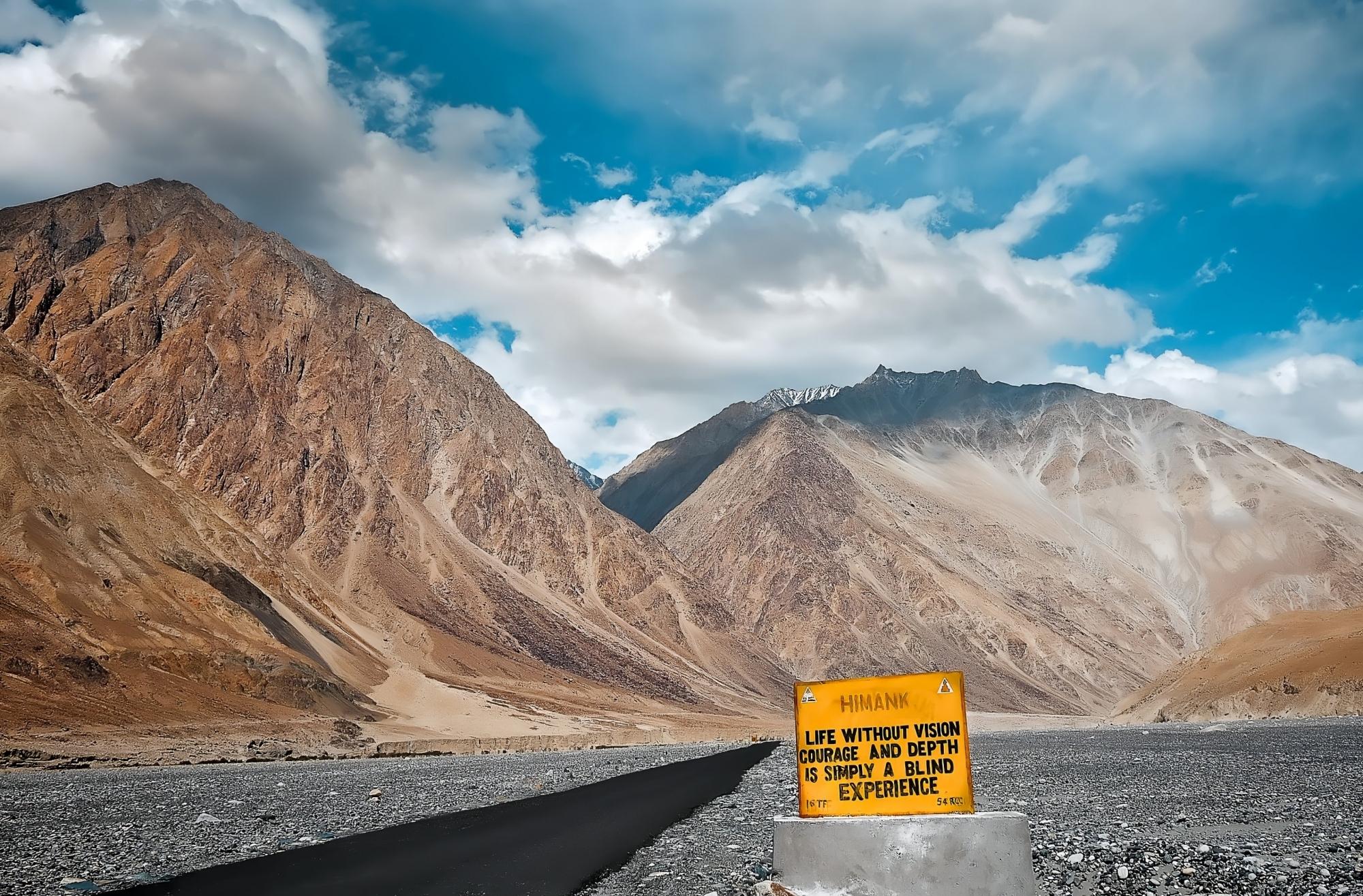 Leh Ladakh Wallpapers - Top Free Leh Ladakh Backgrounds - WallpaperAccess