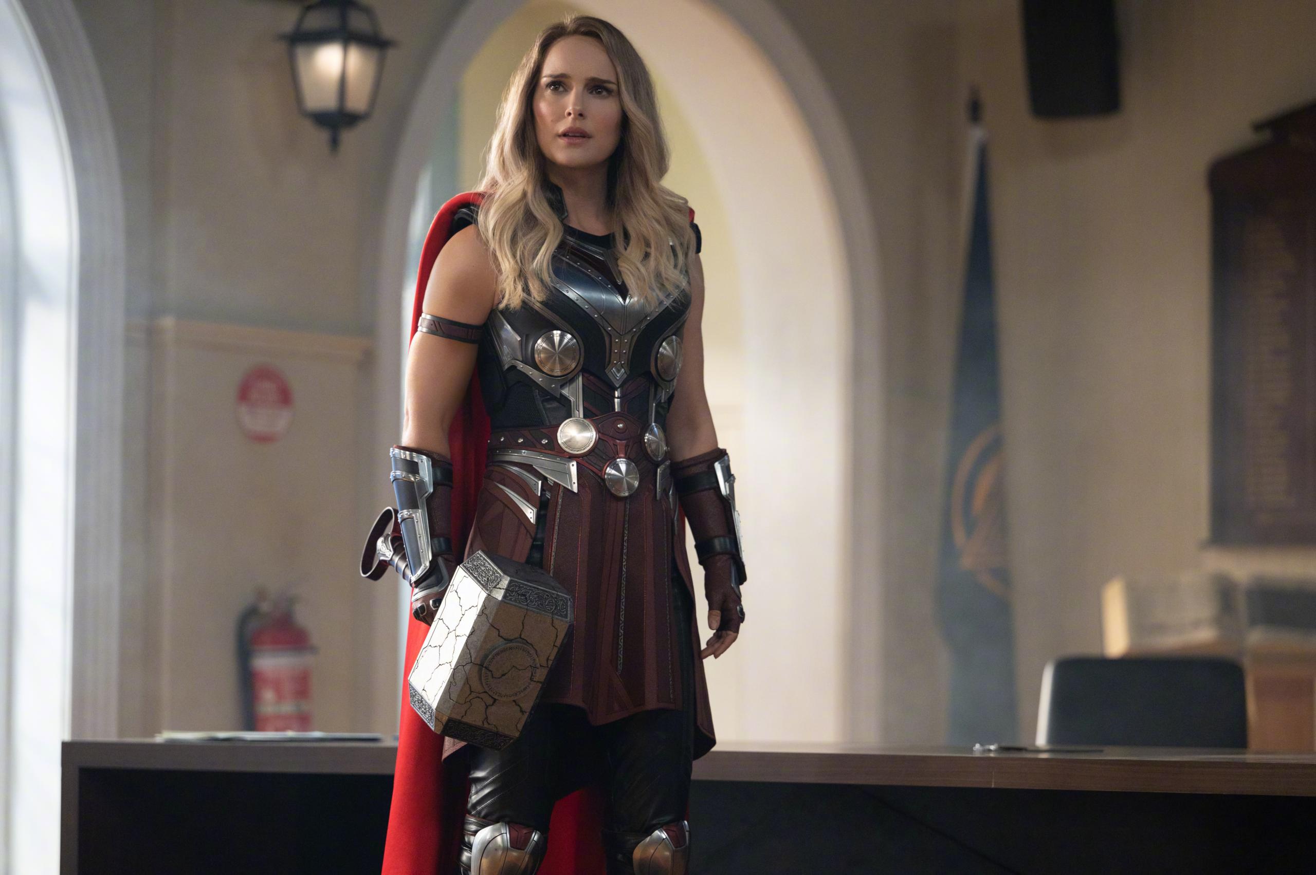 Lady Thor Wallpapers - Top Free Lady Thor Backgrounds - WallpaperAccess