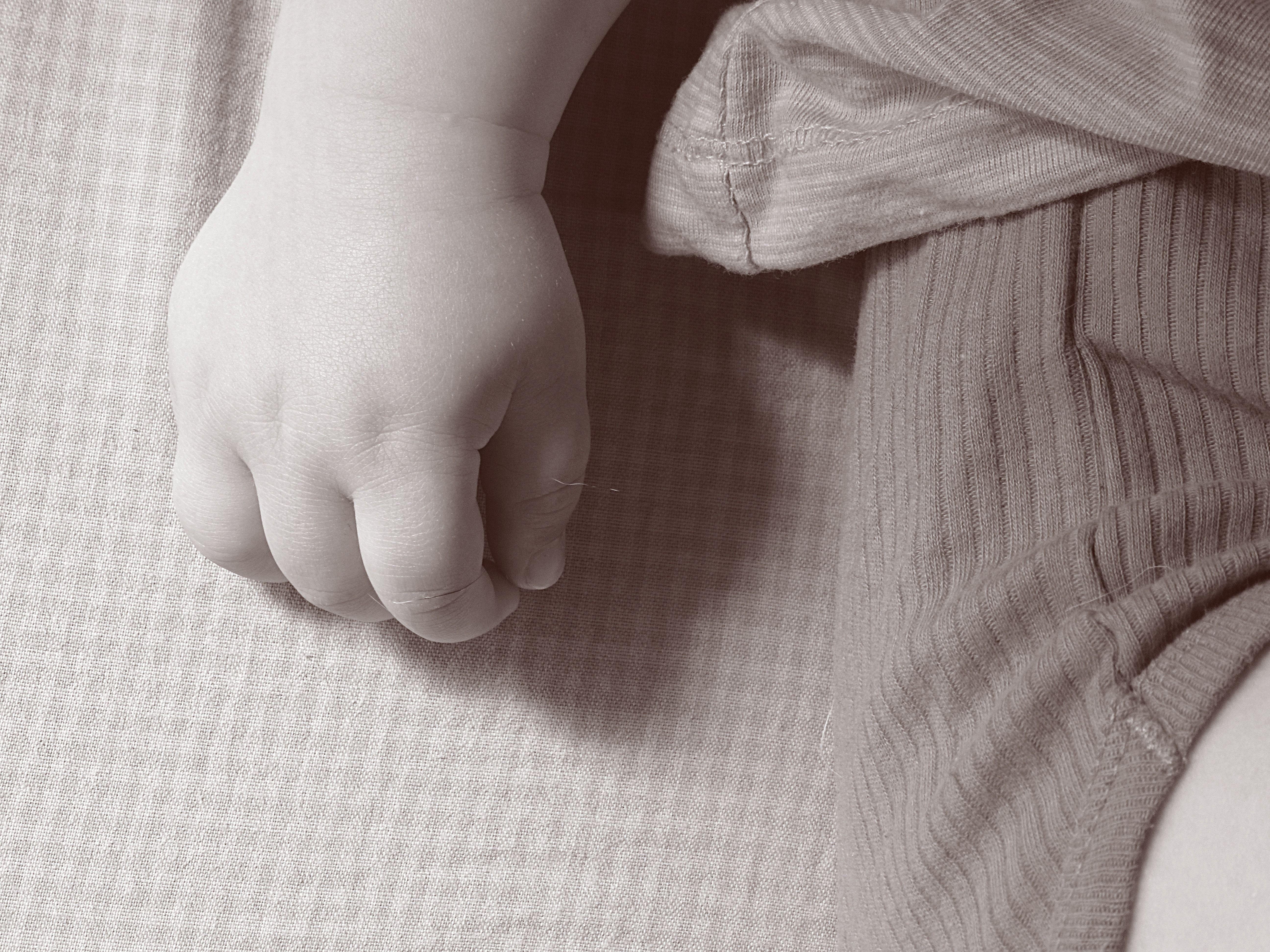 Baby Hand Wallpapers - Top Free Baby Hand Backgrounds - WallpaperAccess