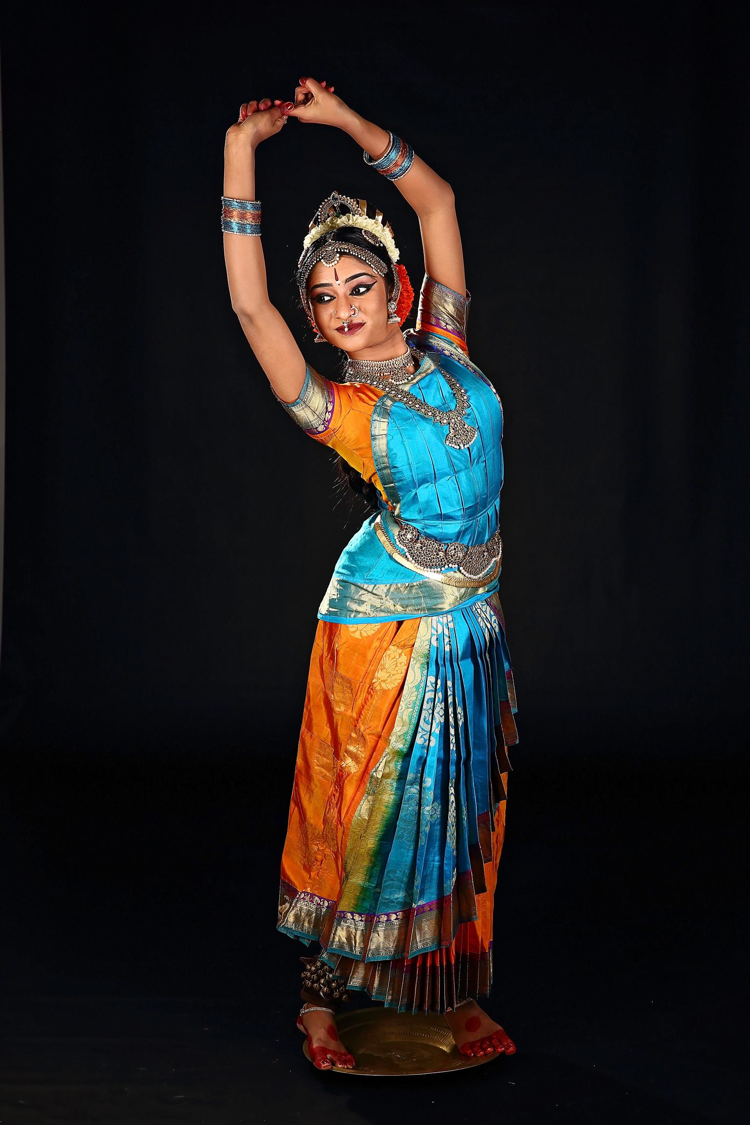 Kuchipudi Wallpapers - Top Free Kuchipudi Backgrounds - WallpaperAccess