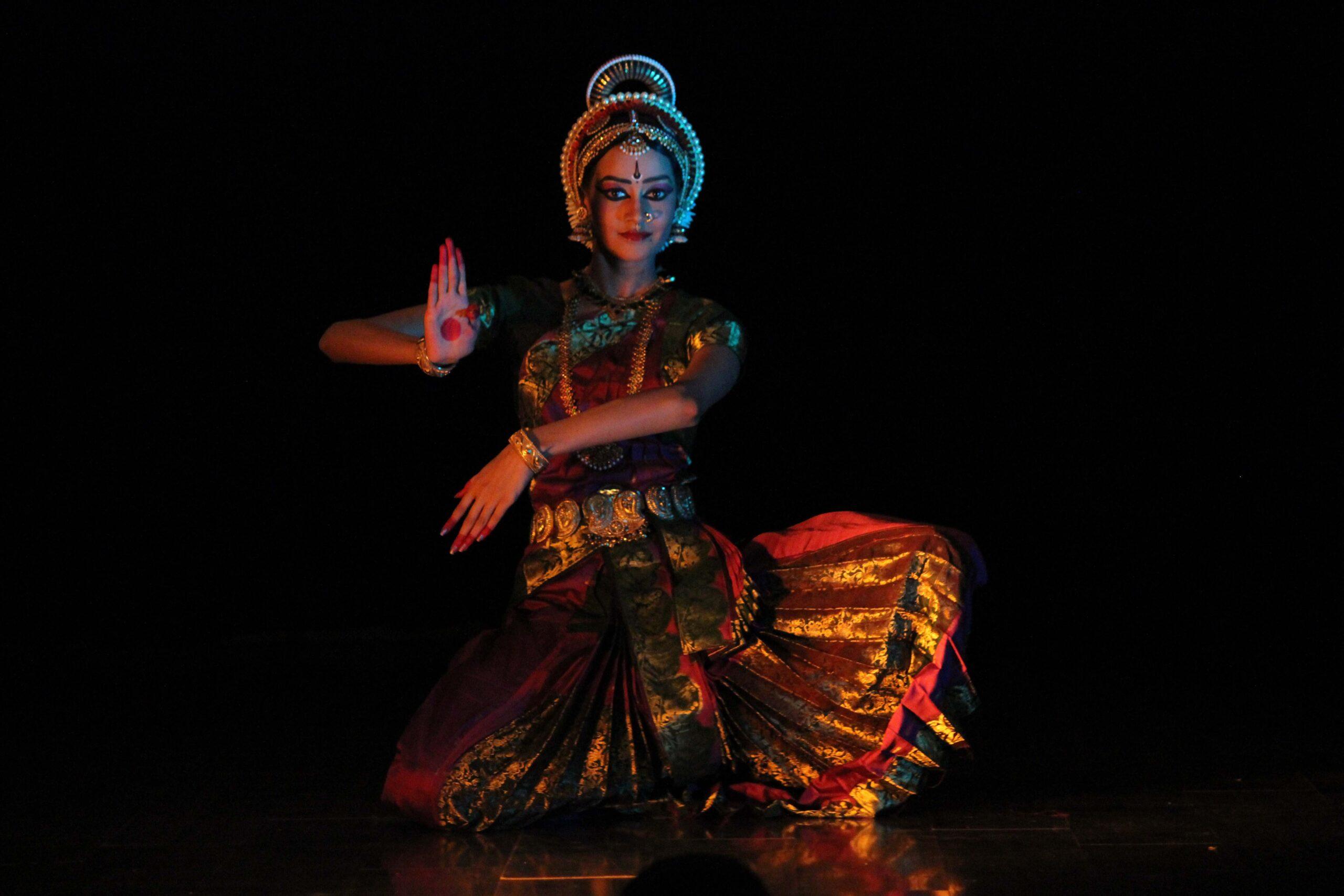 Kuchipudi Wallpapers - Top Free Kuchipudi Backgrounds - WallpaperAccess