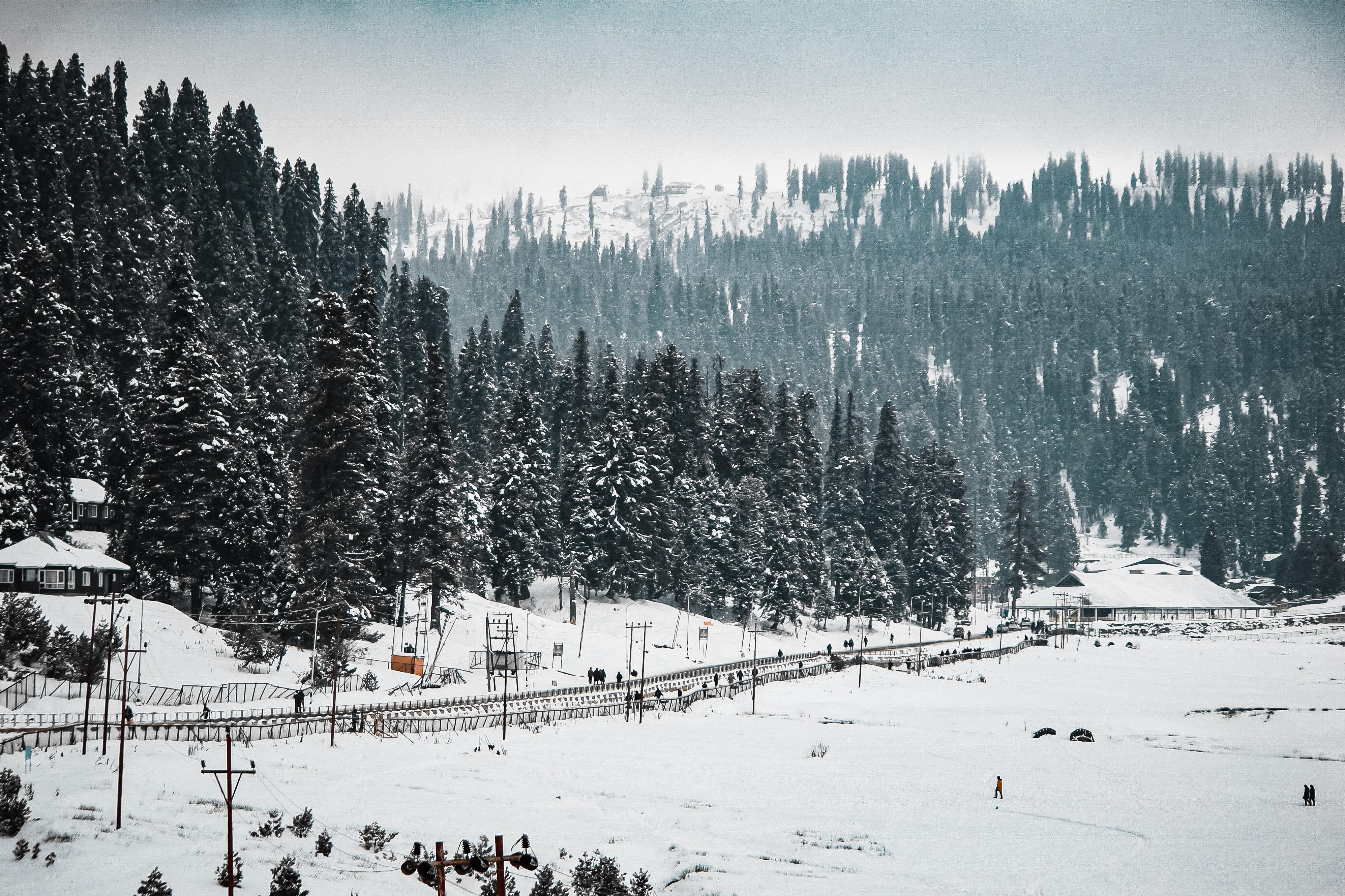 Gulmarg Wallpapers - Top Free Gulmarg Backgrounds - WallpaperAccess