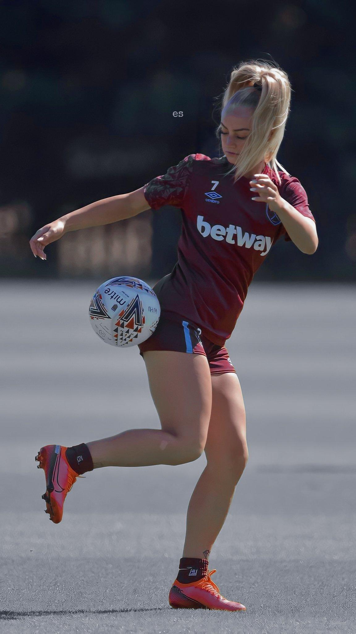 Alisha Lehmann Wallpapers - Top Free Alisha Lehmann Backgrounds ...