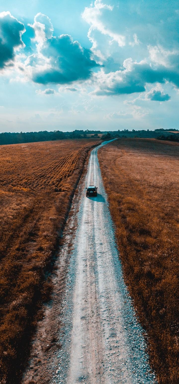 Car On Road Wallpapers - Top Free Car On Road Backgrounds - WallpaperAccess