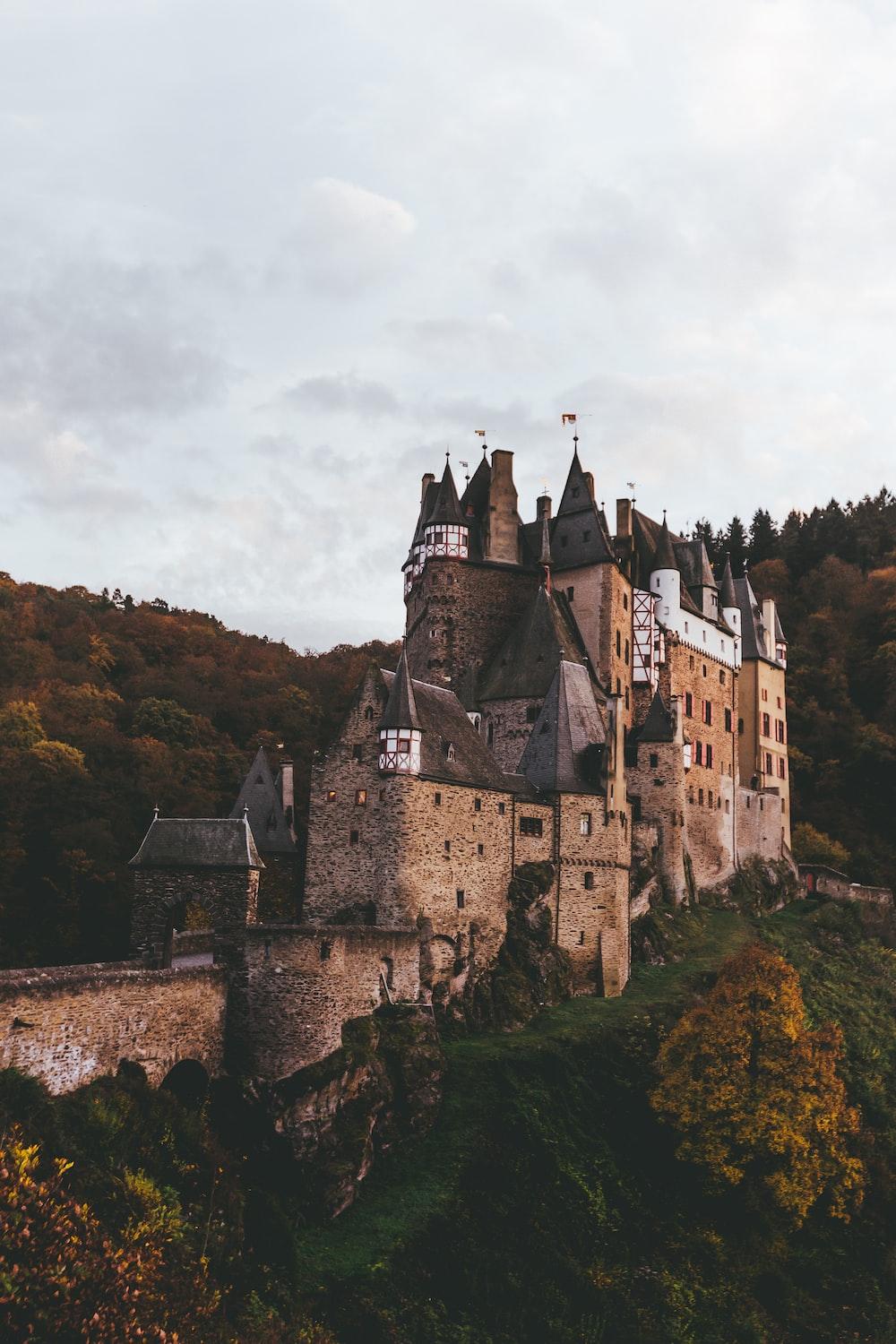 Old Castle Wallpapers - Top Free Old Castle Backgrounds - WallpaperAccess