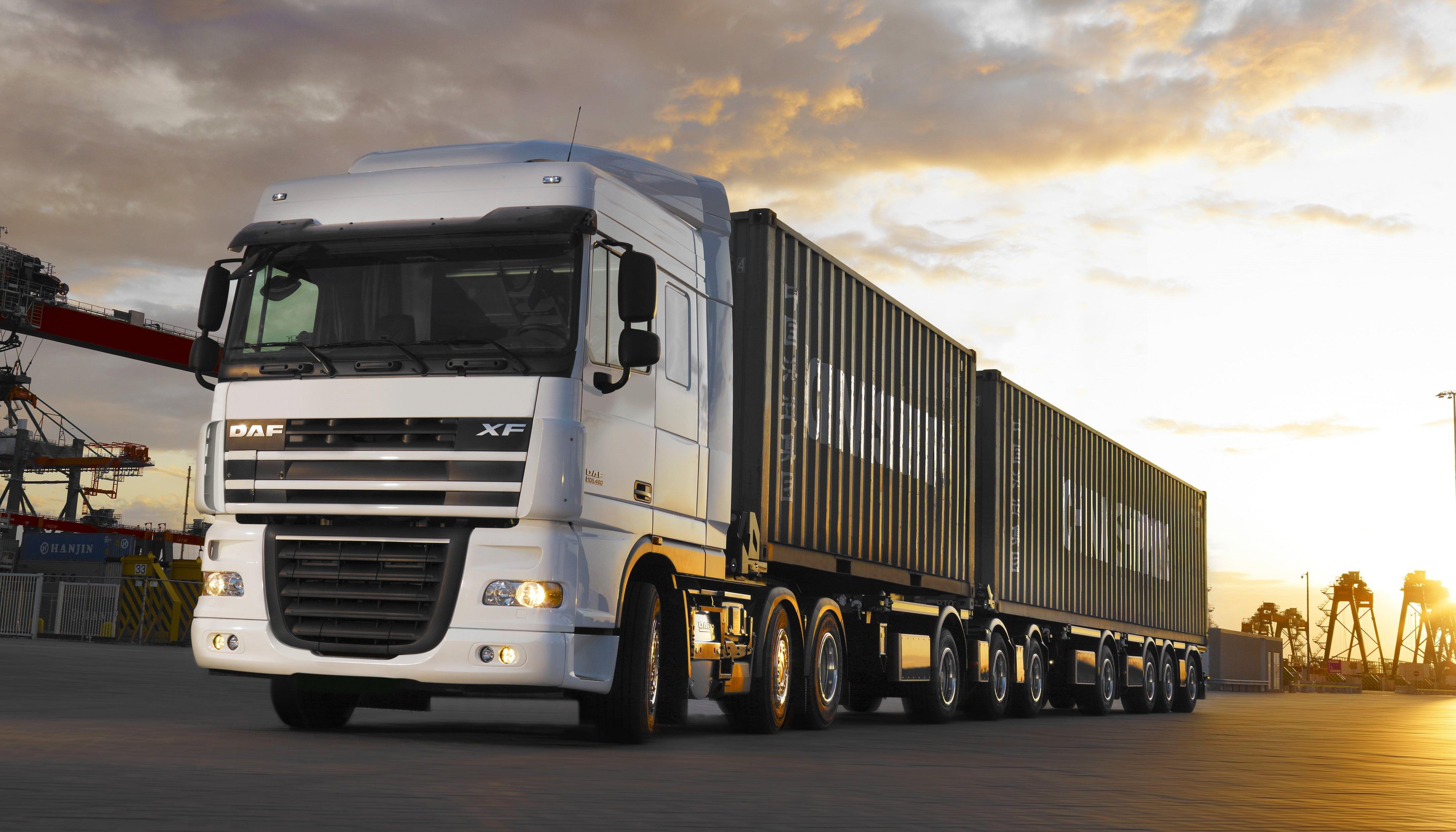 Cargo Truck Wallpapers - Top Free Cargo Truck Backgrounds - WallpaperAccess