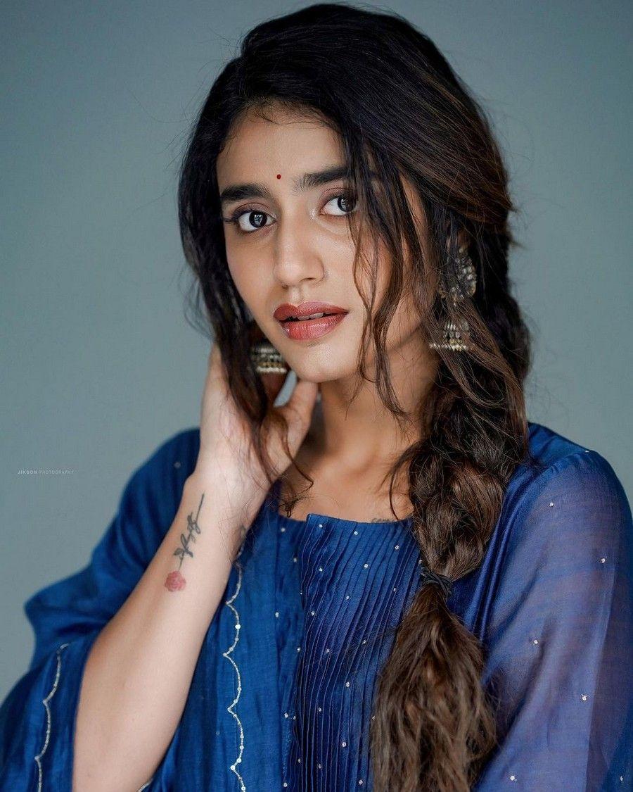 Priya Prakash Varrier Wallpapers - Top Free Priya Prakash Varrier ...