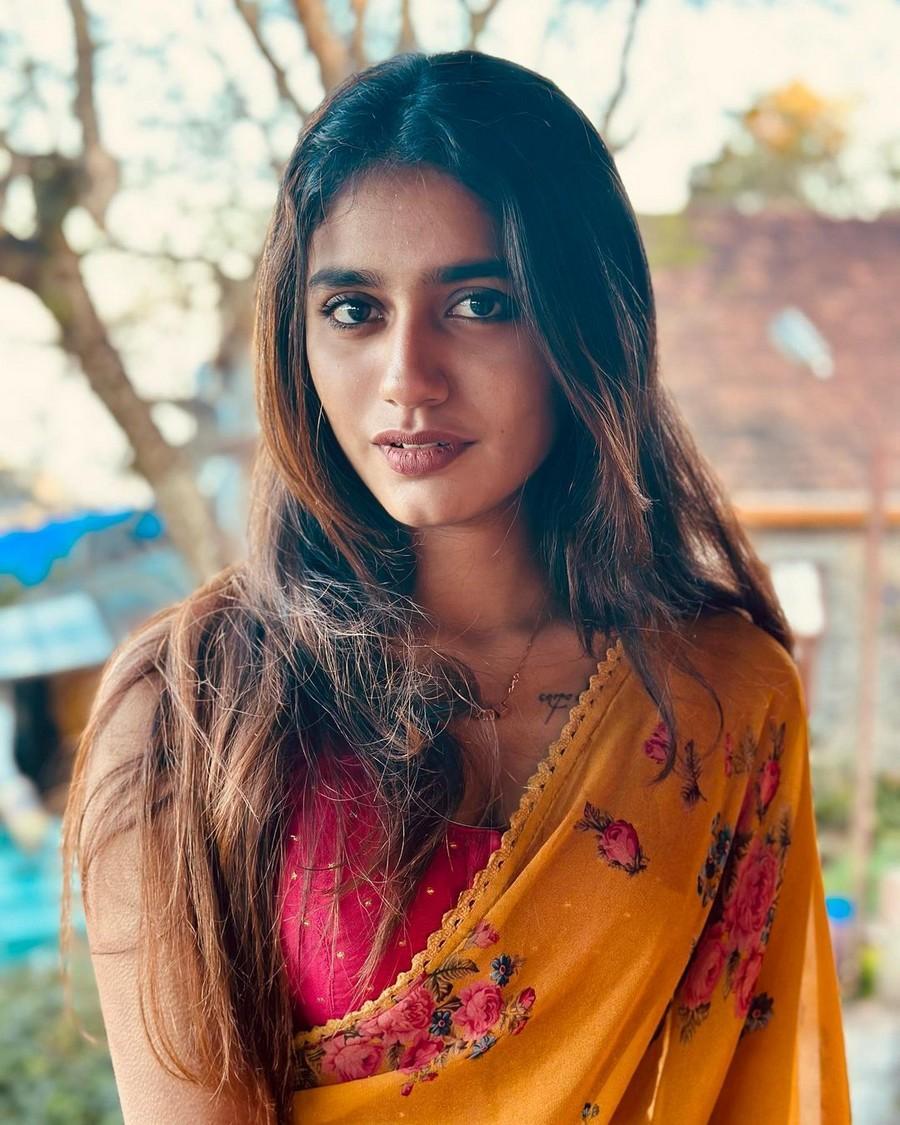 Priya Prakash Varrier Wallpapers - Top Free Priya Prakash Varrier ...