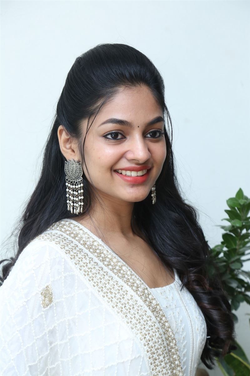 Ivana Tamil Wallpapers - Top Free Ivana Tamil Backgrounds - WallpaperAccess