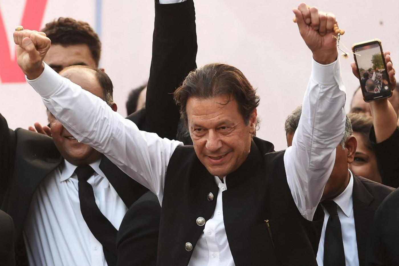 Prime Minister Imran Khan Wallpapers - Top Free Prime Minister Imran ...