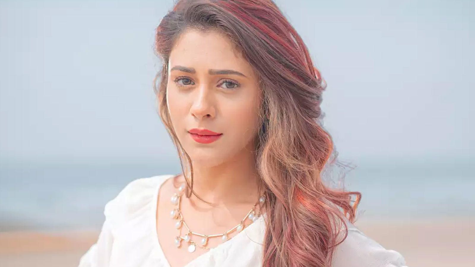Hiba Nawab Wallpapers - Top Free Hiba Nawab Backgrounds - WallpaperAccess