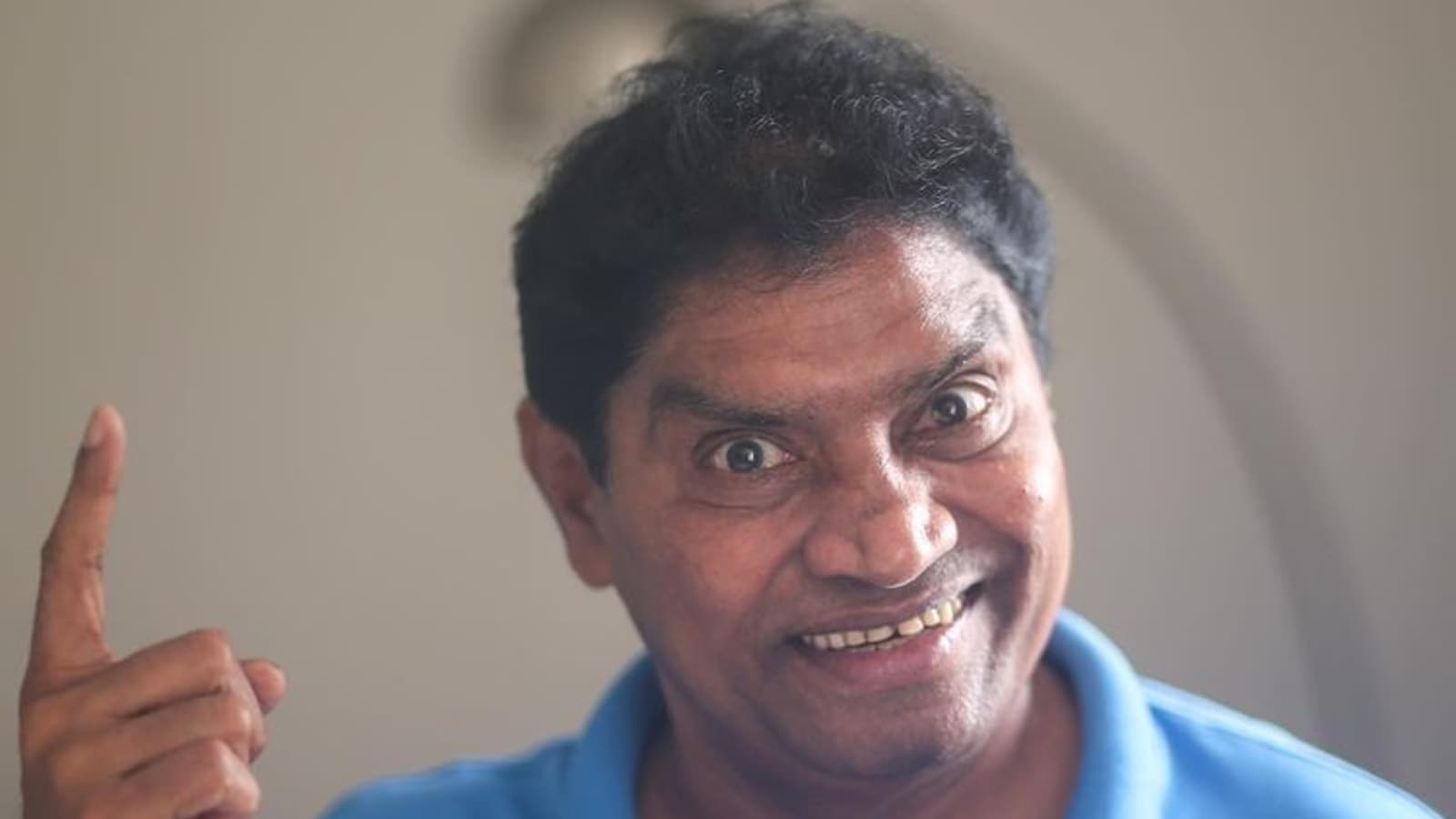 Johnny Lever Wallpapers - Top Free Johnny Lever Backgrounds - WallpaperAccess