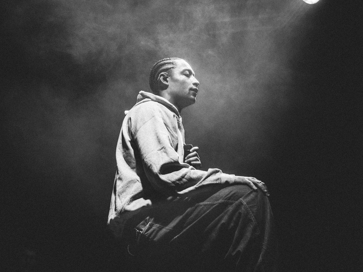 Loyle Carner Wallpapers - Top Free Loyle Carner Backgrounds ...