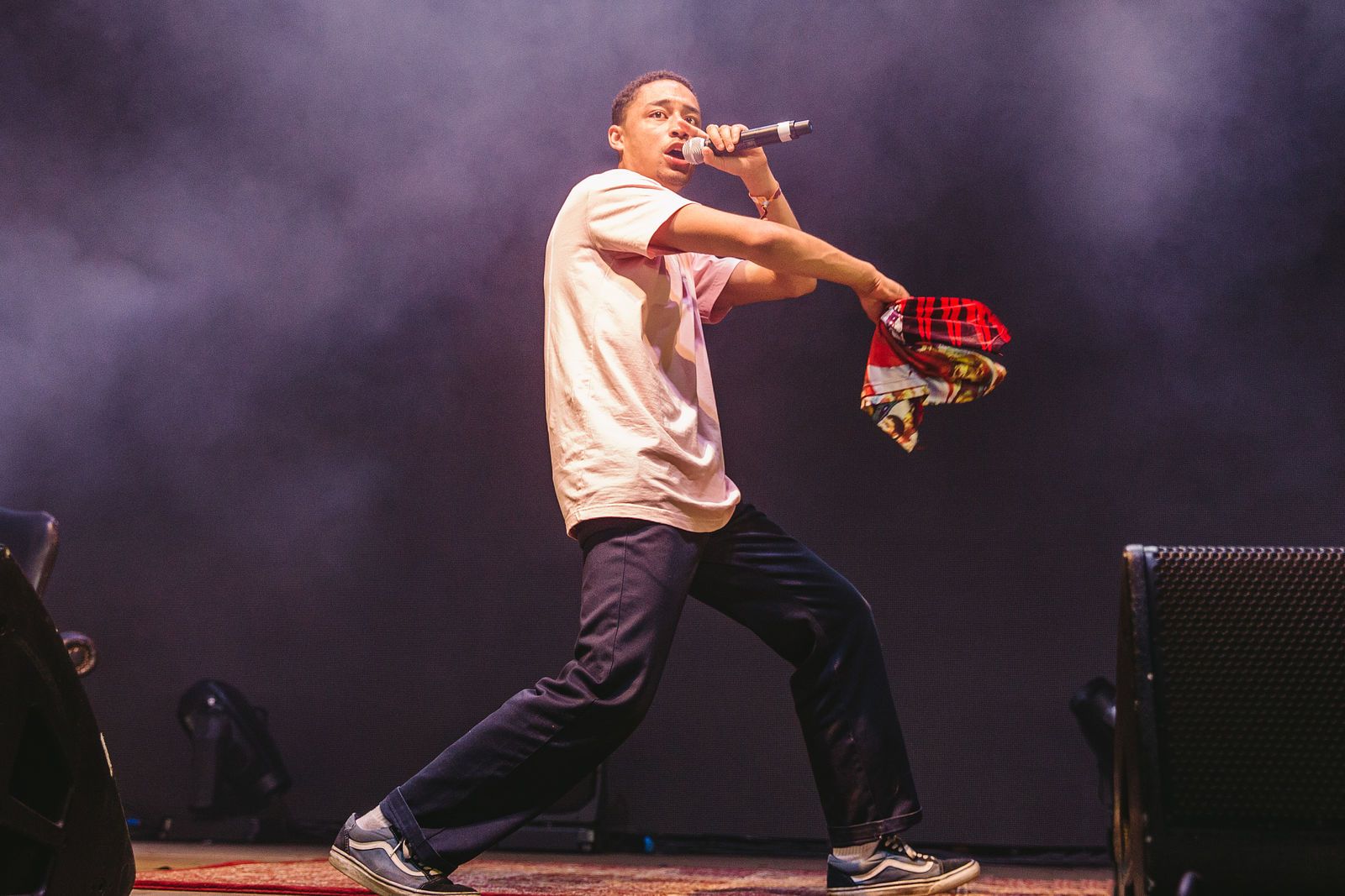 Loyle Carner Wallpapers - Top Free Loyle Carner Backgrounds ...